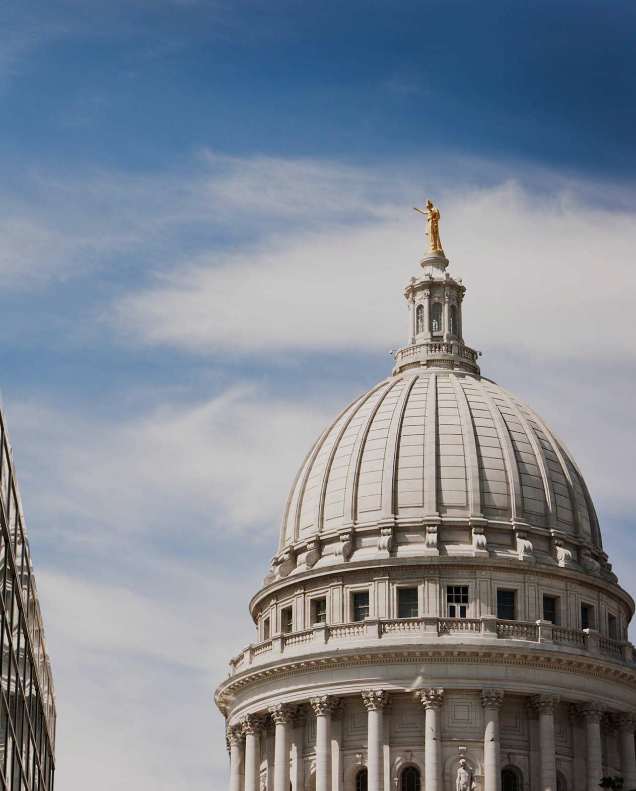 SMARDT | Lead Manufacturer - Oil-Free Chillers for Building